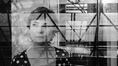 Window portraits: how to photograph a reflection.